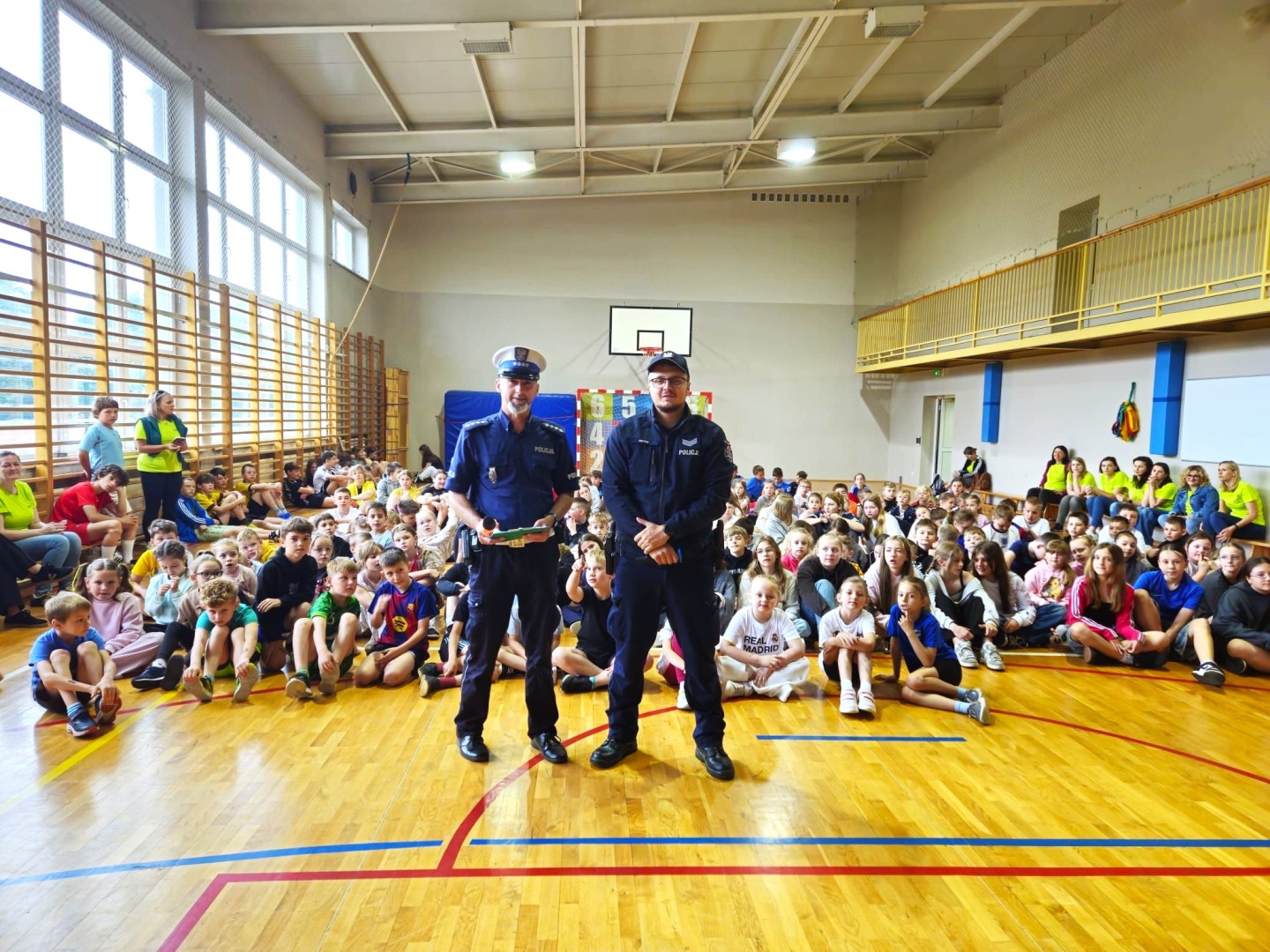 Dzień Dziecka z policją. Ważna lekcja dla uczniów ZSP nr 2 w Raciborzu